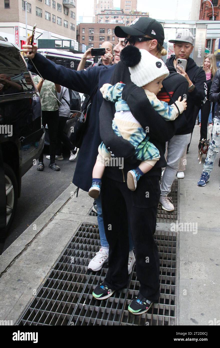 New York, NY, USA. 18th Oct, 2023. Paris Hilton and Phoenix Barron ...