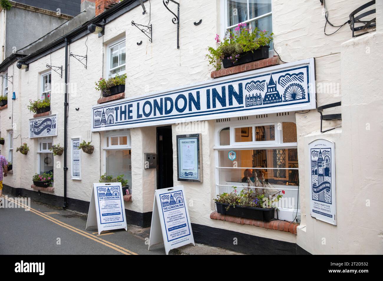 Padstow Cornwall, The London Inn pub, an English pub dating back to ...