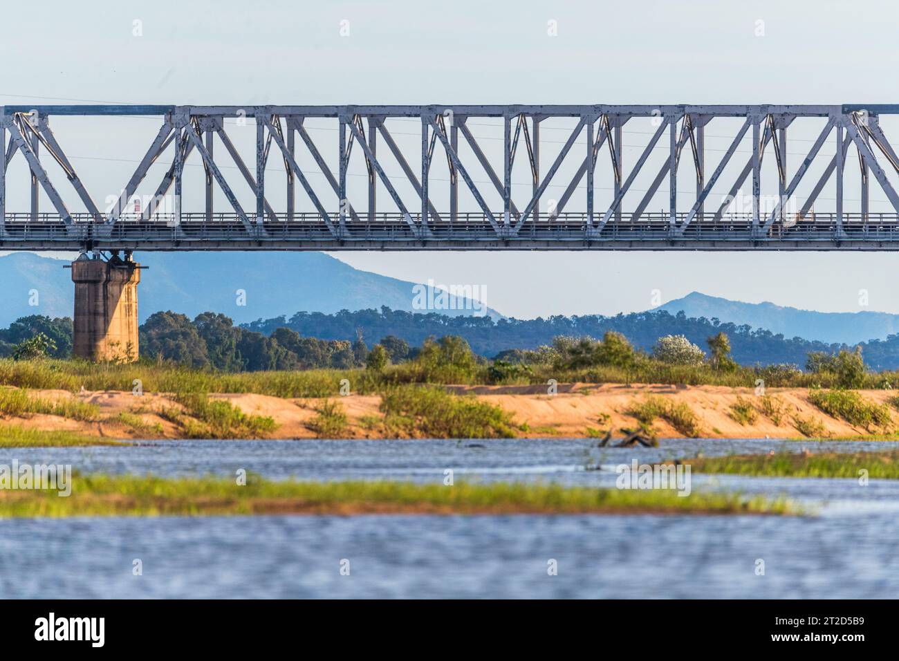 Burdekin bridge, Burdekin River is a river in North and Far North ...