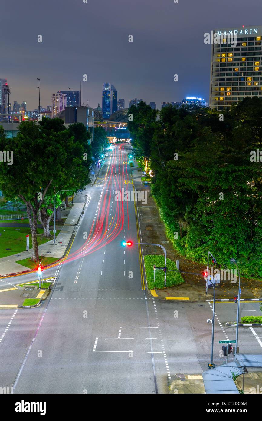 A night view of Raffles Avenue at its intersection with Temasek Avenue ...
