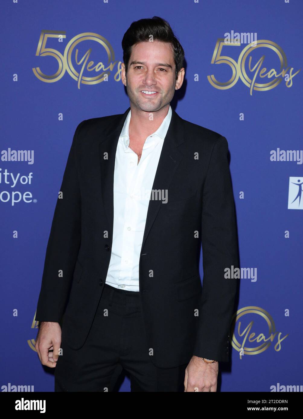 Josh Flagg arrives at The City of Hope Spirit of Life Gala held at The ...