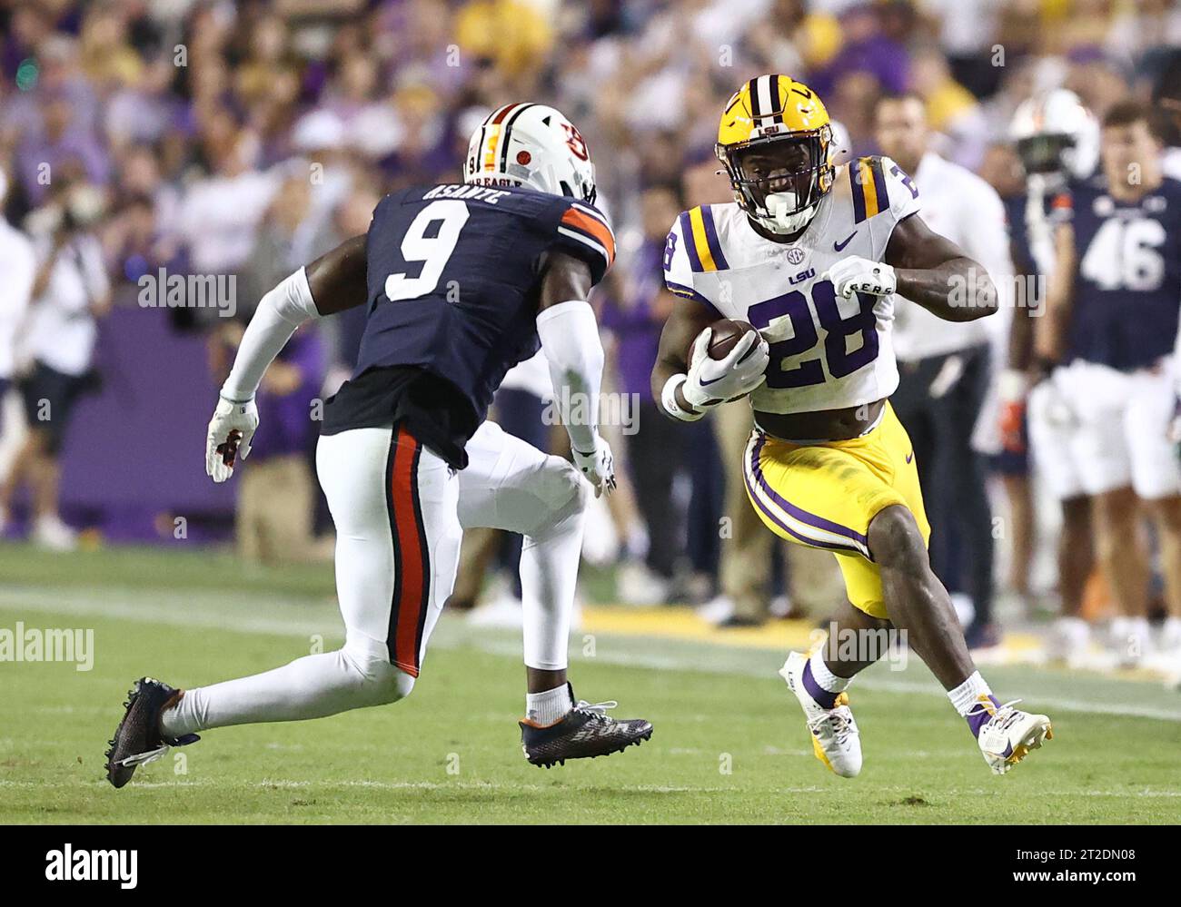 Auburn Tigers linebacker Eugene Asante (9) closes in on LSU Tigers ...