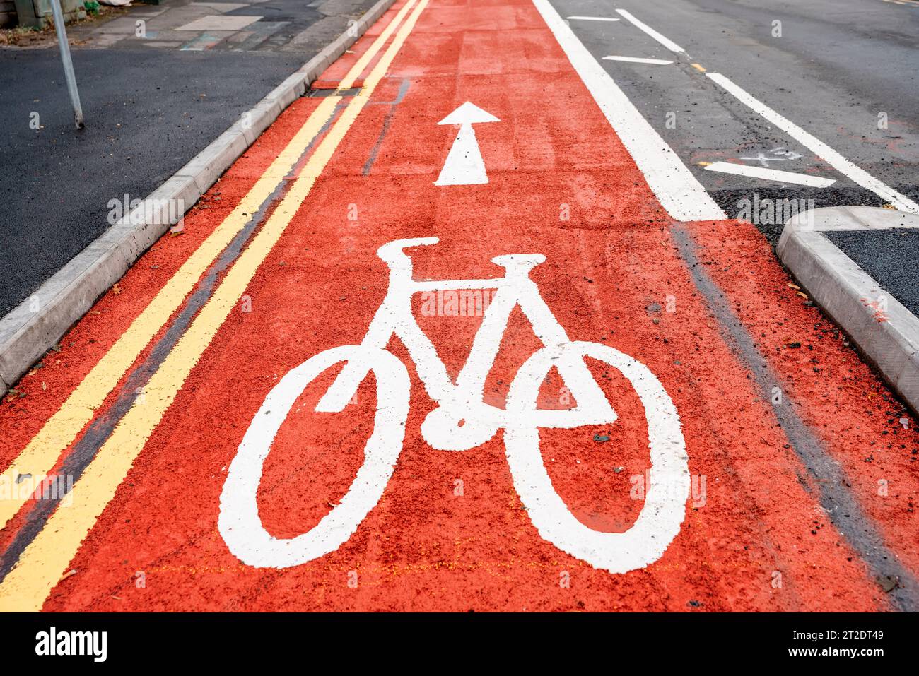 New cycling path made of red asphalt as part of 10 minutes city ...