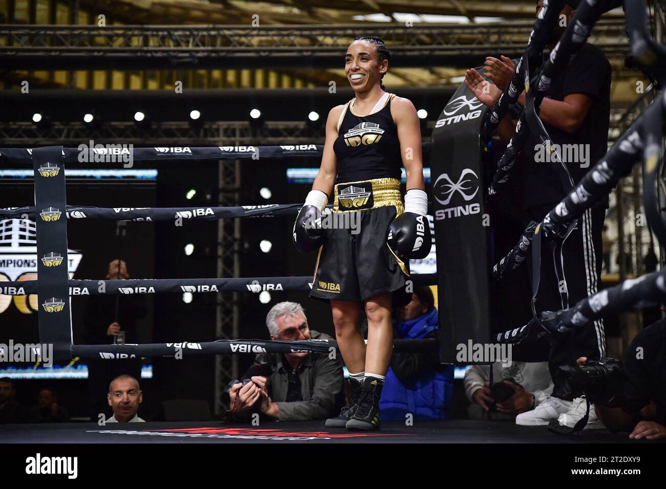 Paris, France. 18th Oct, 2023. French boxer Wassila Lkhadiri stands up ...