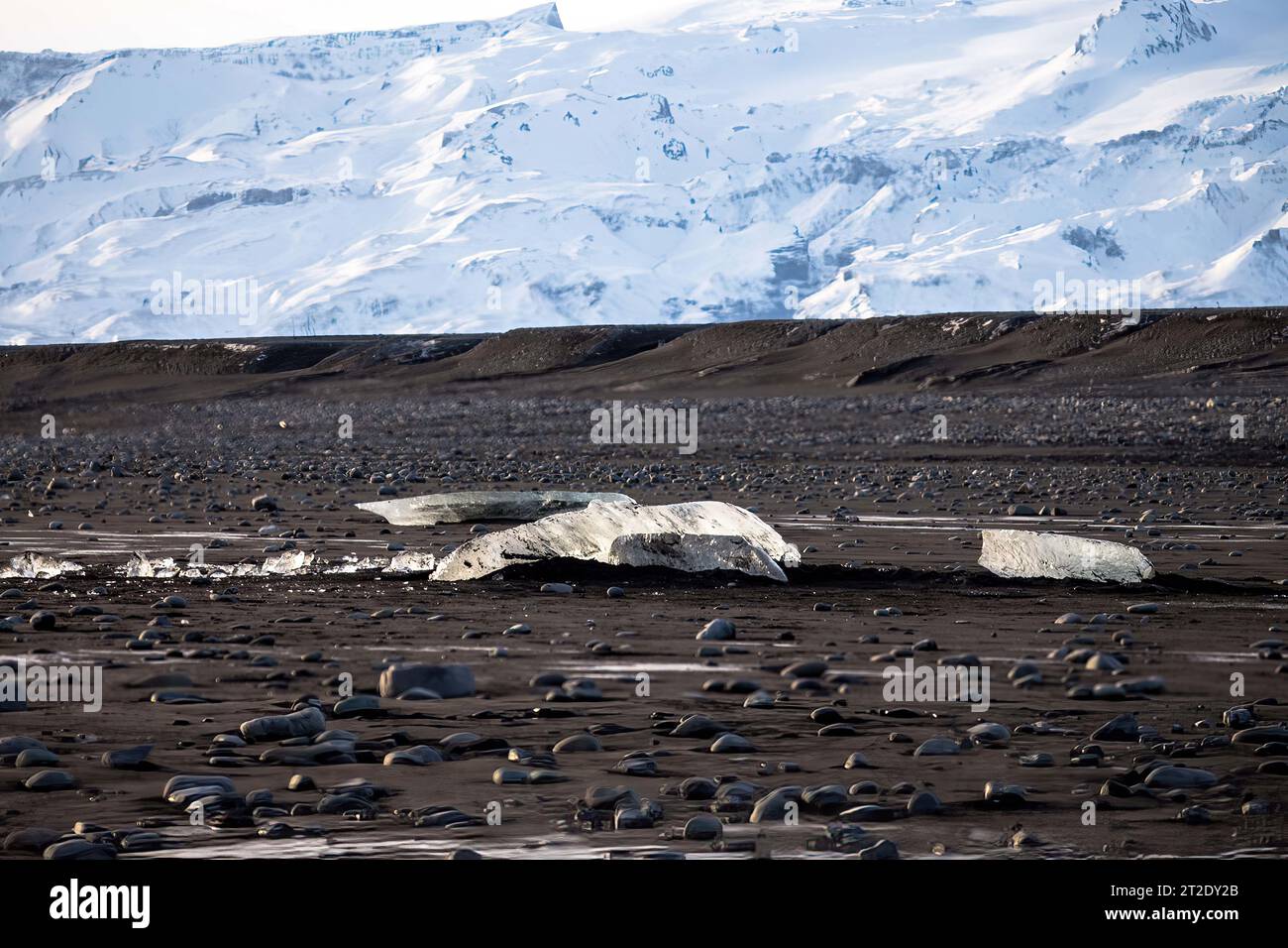 Desert beach on black hi-res stock photography and images - Alamy