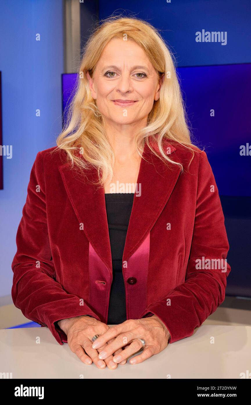 Kristina Dunz in der ARD-Talkshow maischberger im Studio Berlin ...