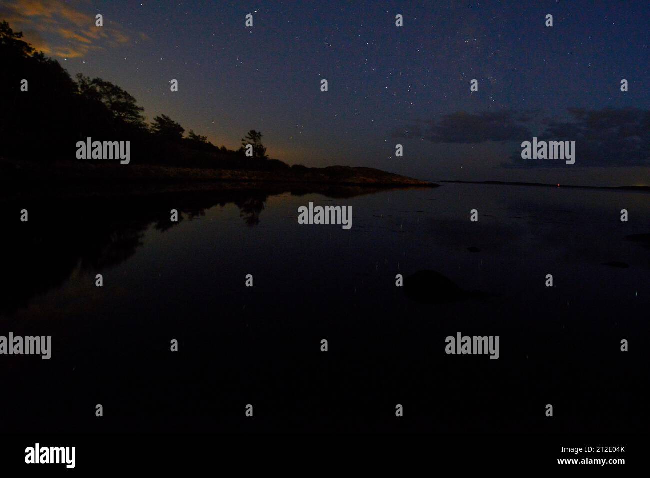 Night time sea landscape hi-res stock photography and images - Alamy