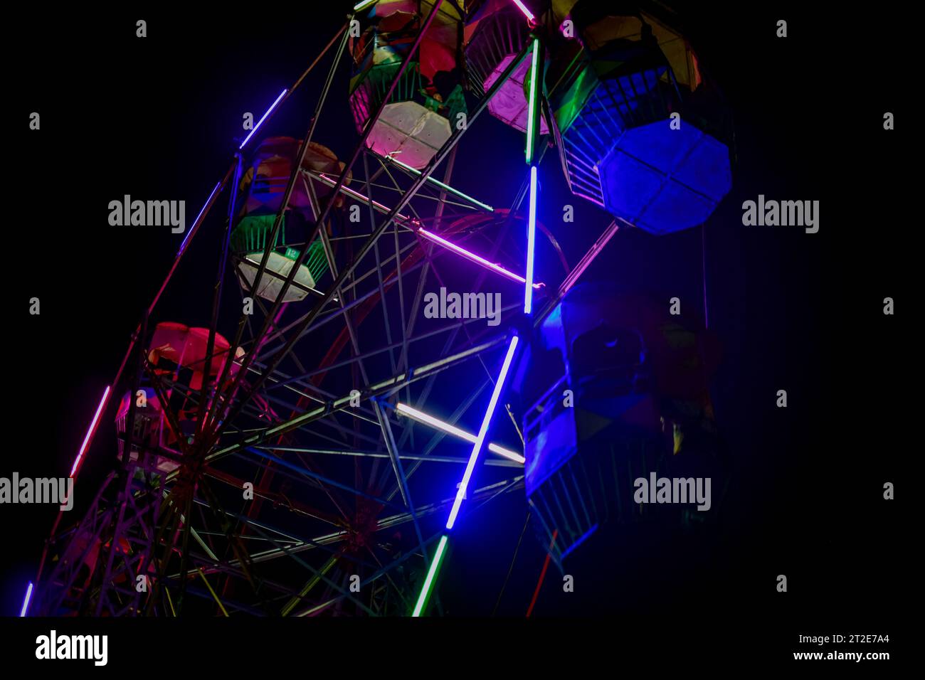 Background colorful ferris wheel hi-res stock photography and images ...