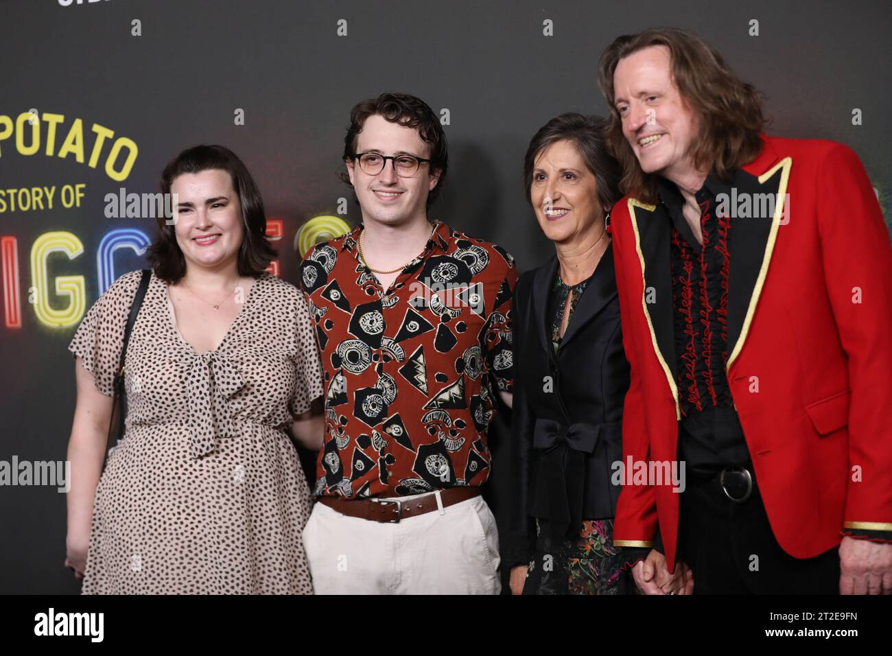 The wiggles attend hi-res stock photography and images - Alamy