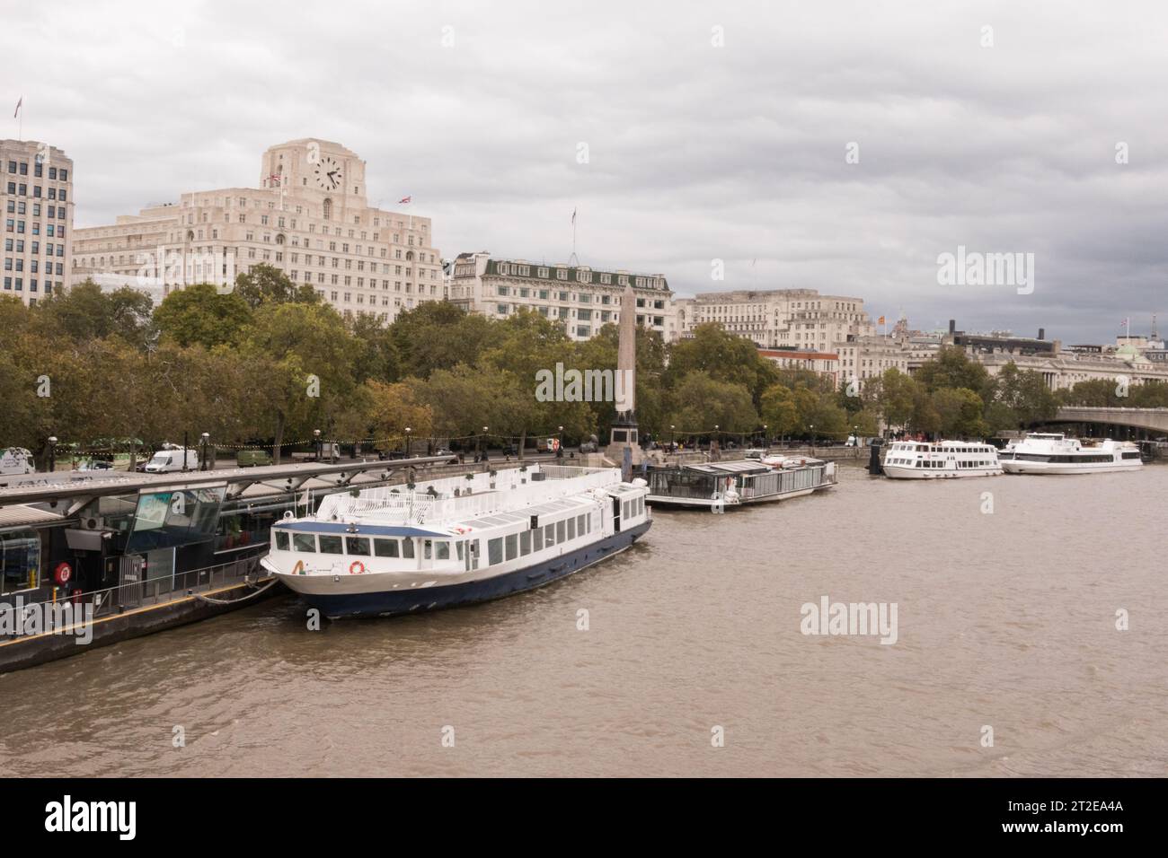 Embankment pier hi-res stock photography and images - Alamy