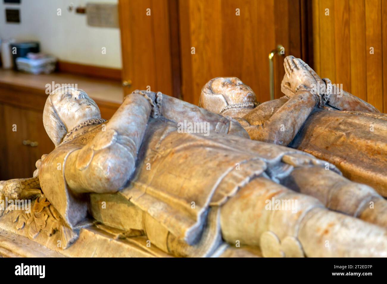 Effigies of Sir Thomas Essex and his wife Margaret, Lambourn church ...