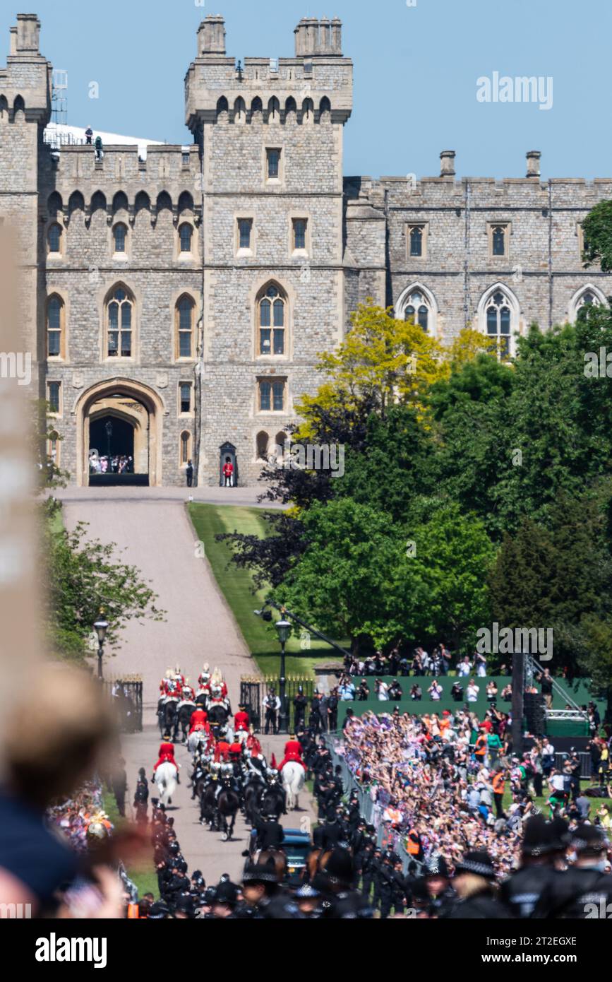 Royal Wedding Windsor. Carriage procession heading back to Windsor ...