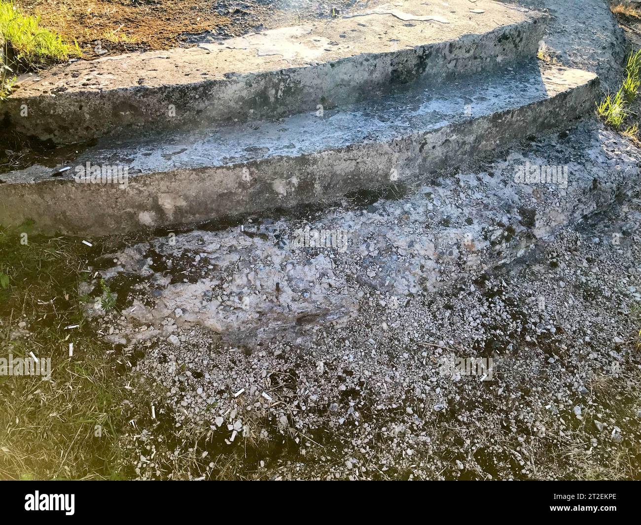 Broken stone steps hi-res stock photography and images - Alamy