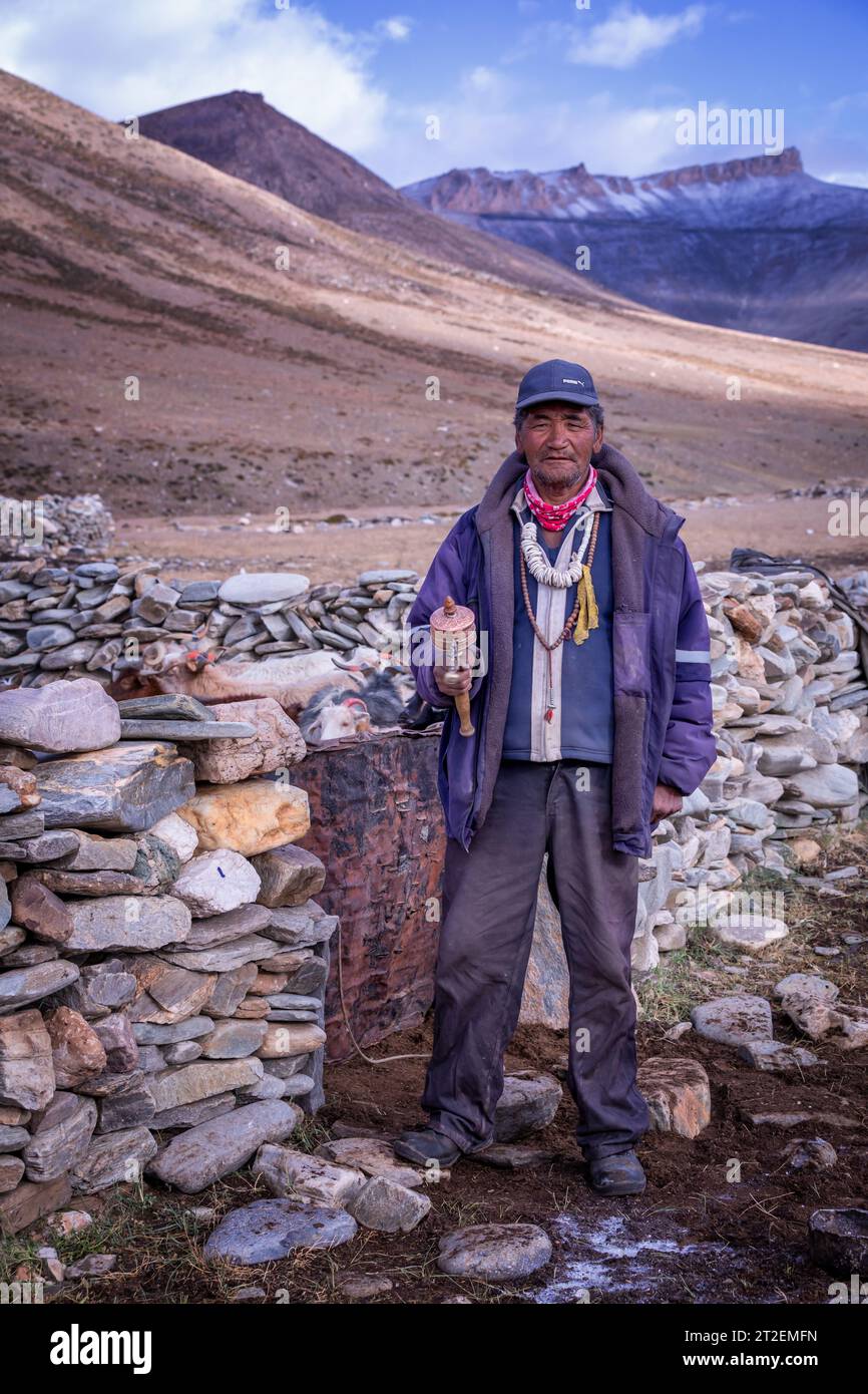 Nomadic tribes of india hi-res stock photography and images - Alamy