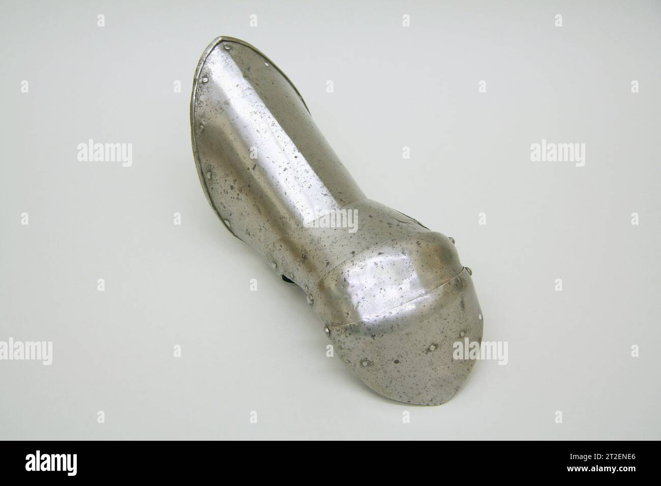 Mitten Gauntlet Armorer Missaglia workshop Italian late 15th century ...