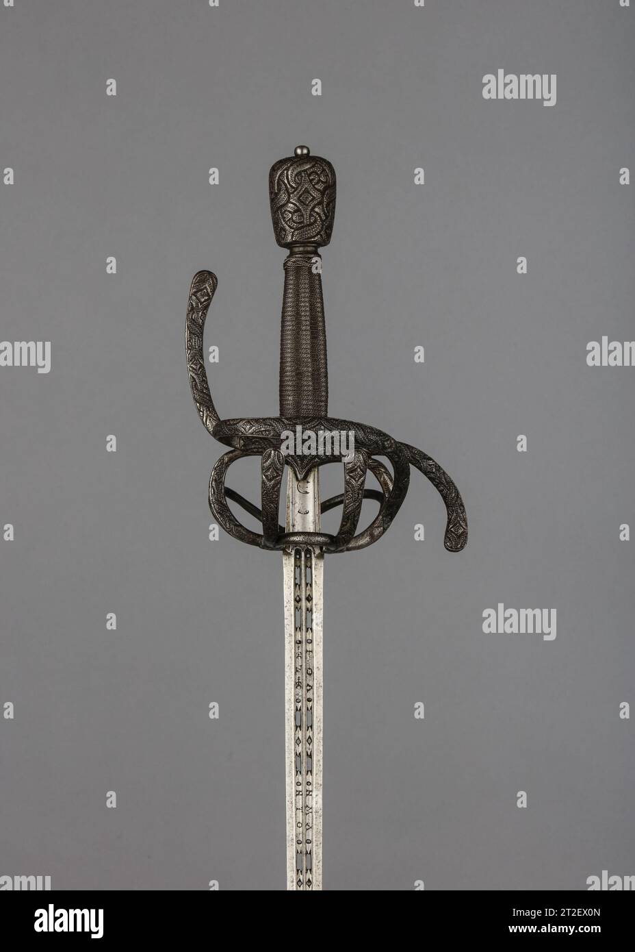 Fencing materials and techniques hi-res stock photography and images ...