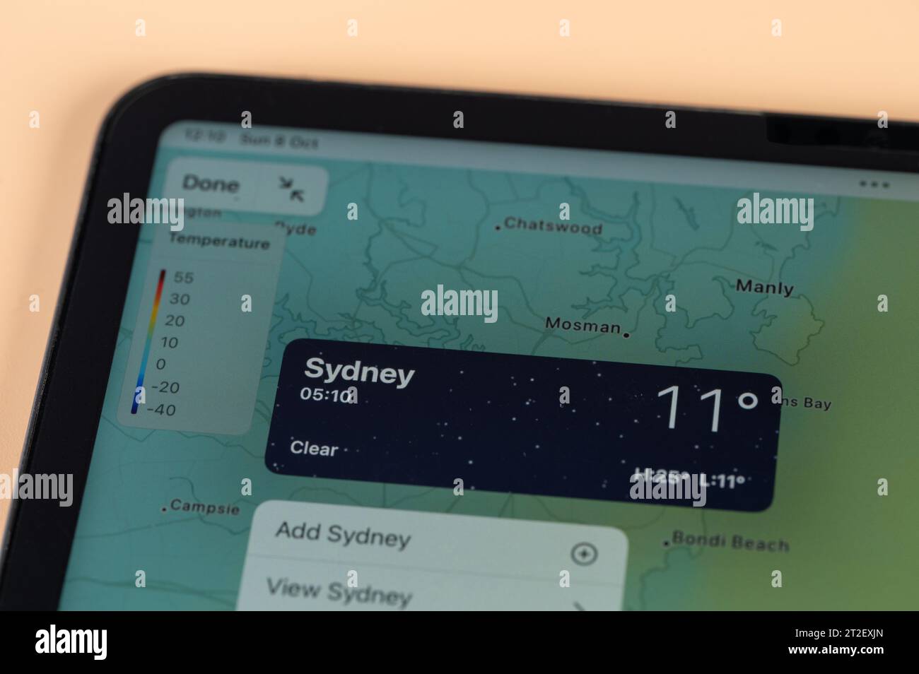 New York, USA - October 8, 2023: Checking temperature outside in Sydney ...