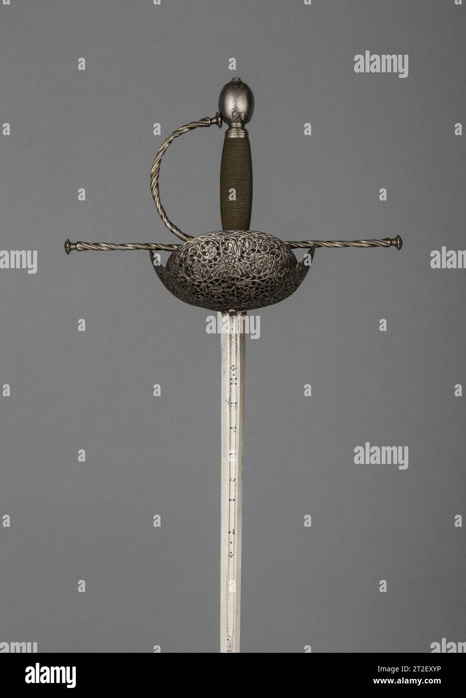 Fencing materials and techniques hi-res stock photography and images ...