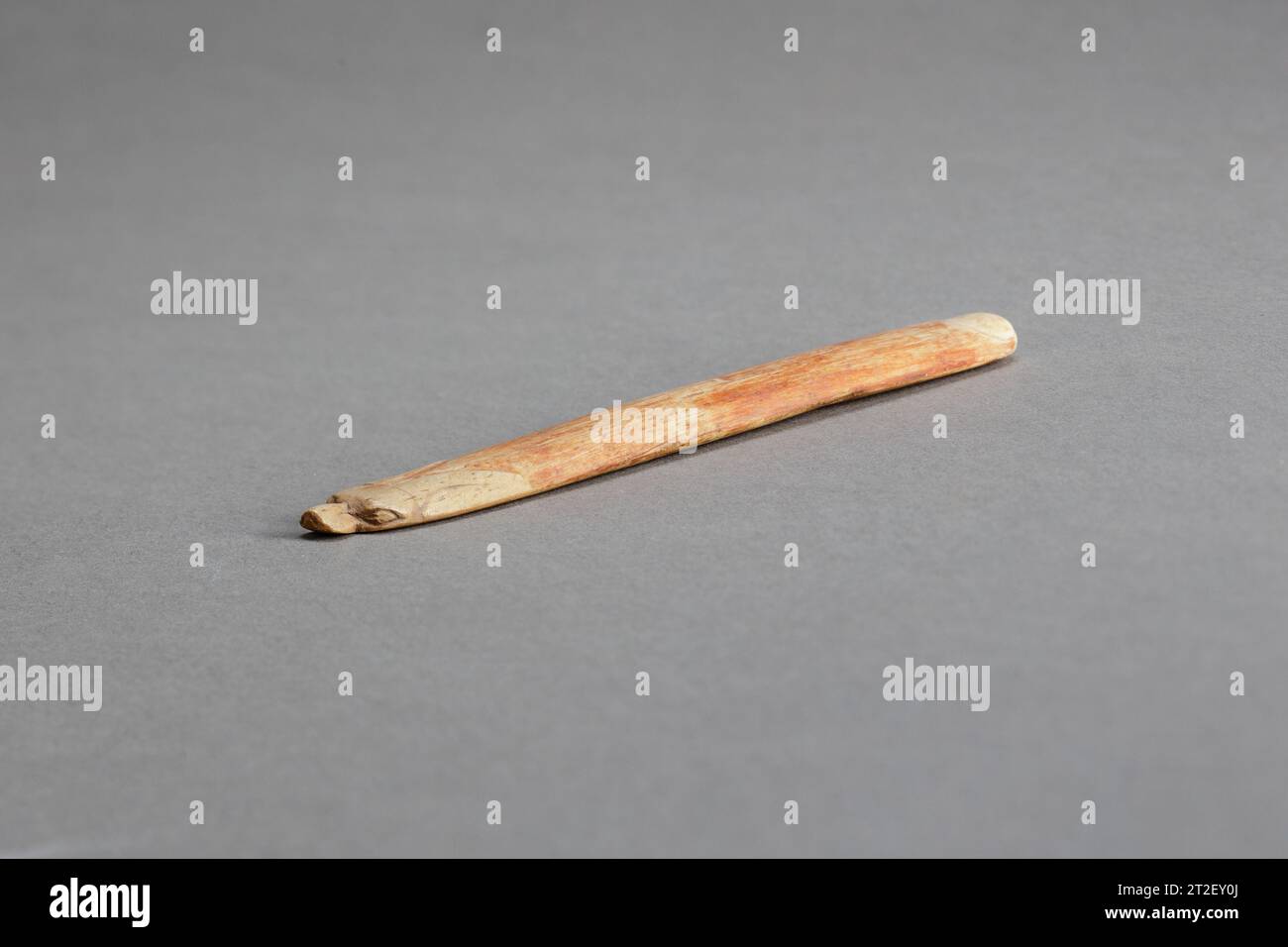 Ivory game box hi-res stock photography and images - Alamy