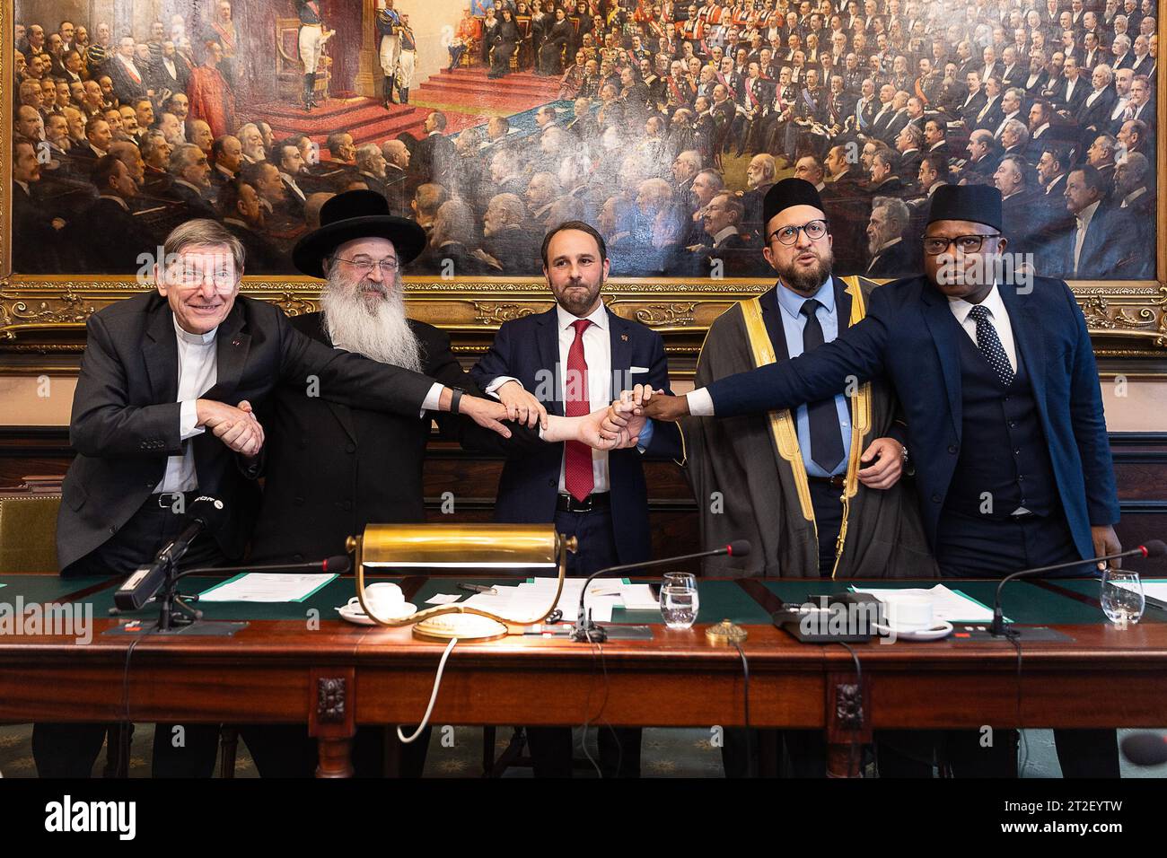 Pastor Rik Hoet, Rabbi Pinchas Padwa, N-VA's Michael Freilich, Imam ...