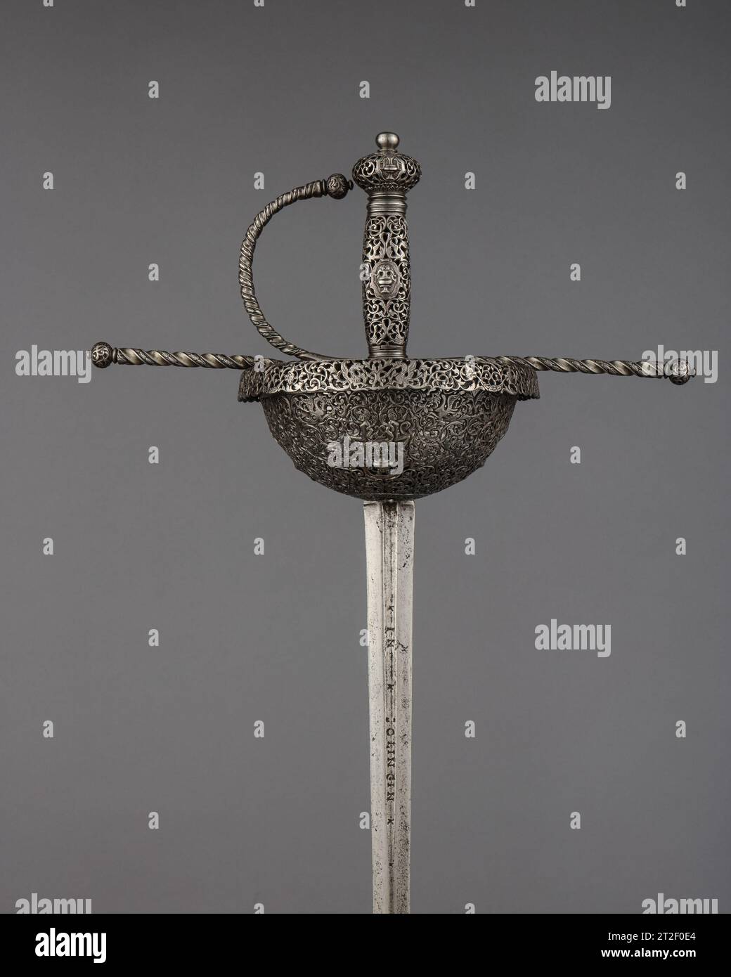 Cup hilted rapier hi-res stock photography and images - Alamy