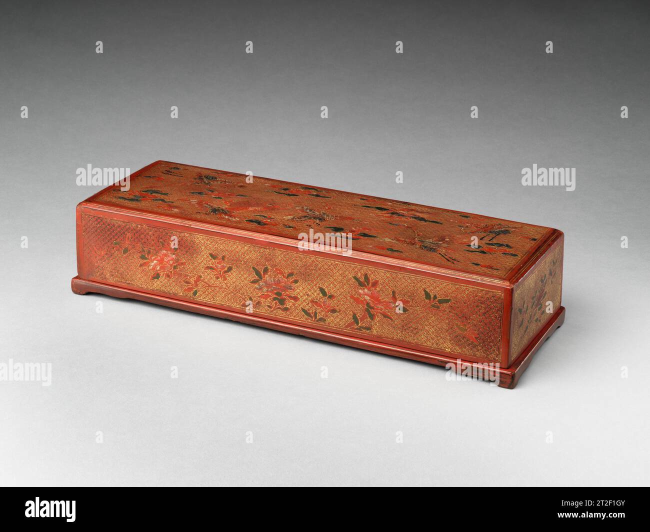 Rectangular writing box with decoration of clouds and cranes Japan (Ry ...