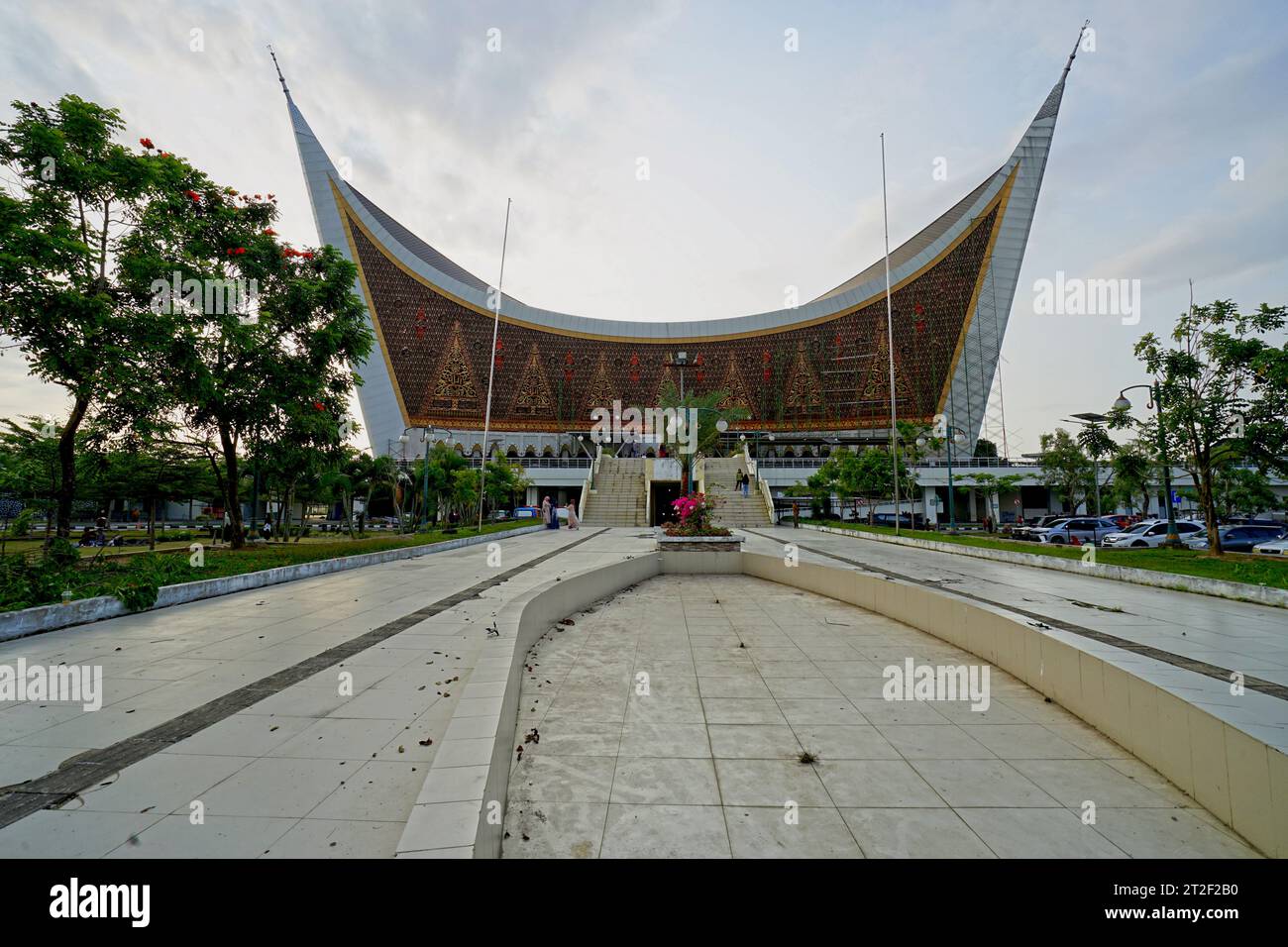 Masjid Raya Sumatera Barat, West Sumatera Great Mosque, Padang, West ...