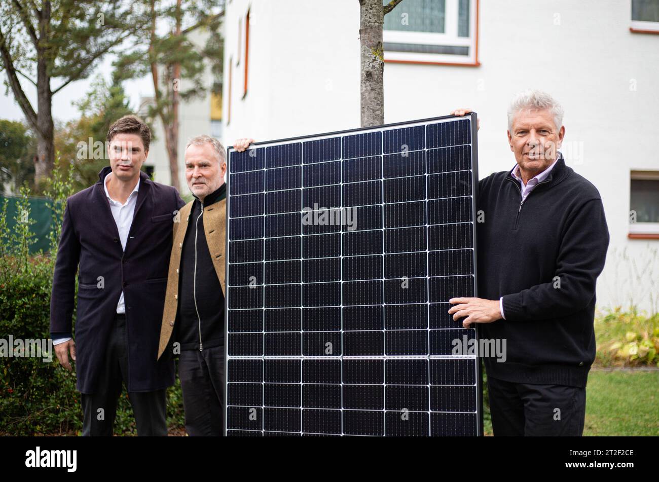 Solar panale hi-res stock photography and images - Alamy