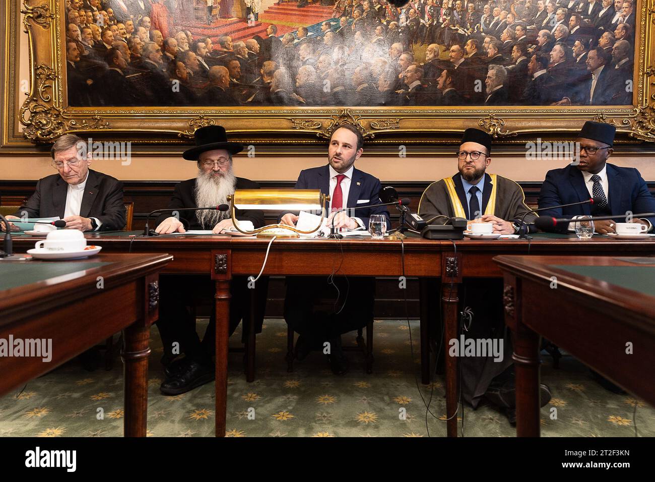 Pastor Rik Hoet, Rabbi Pinchas Padwa, N-VA's Michael Freilich, Imam ...