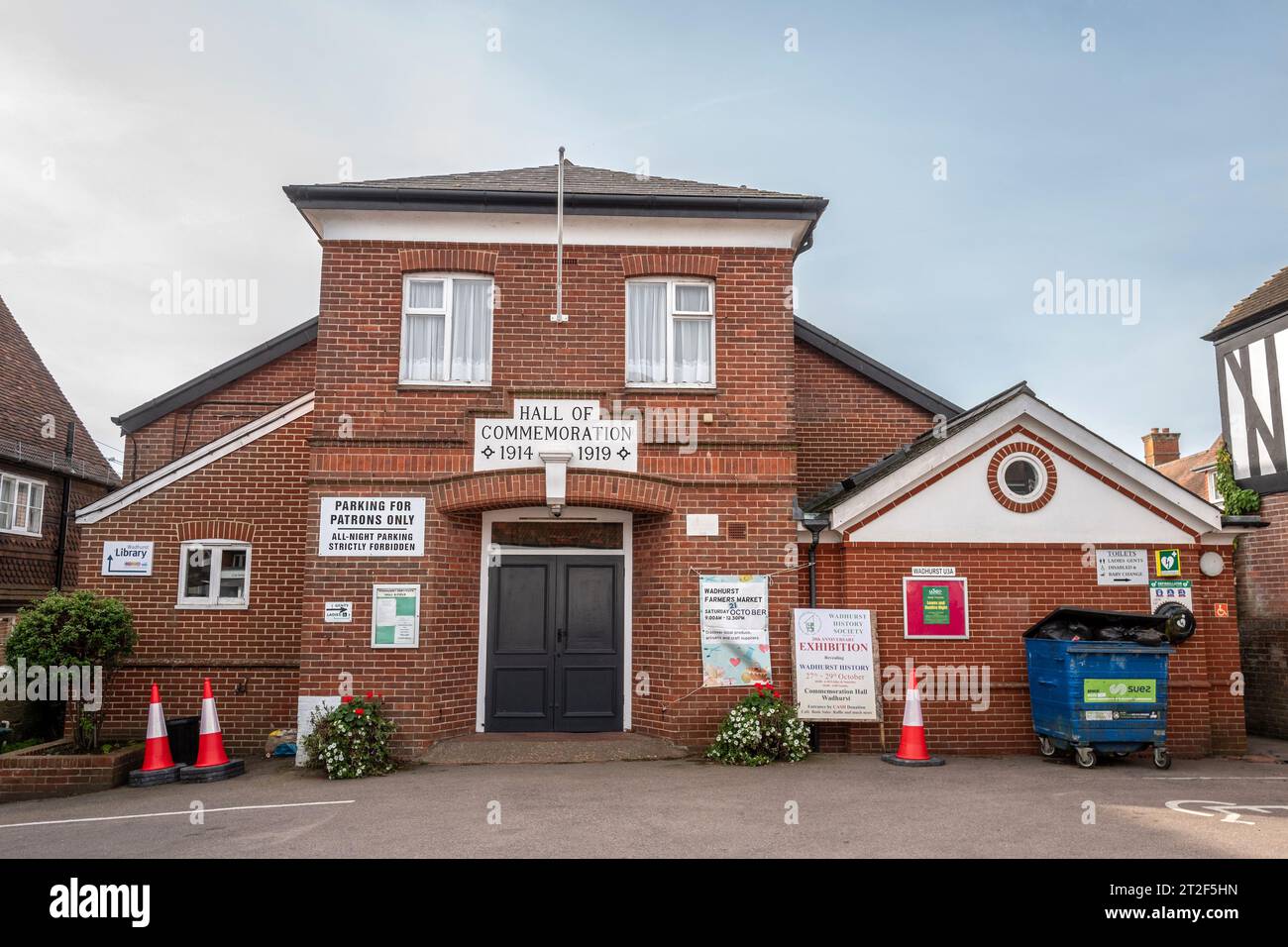 Wadhurst hall hi-res stock photography and images - Alamy