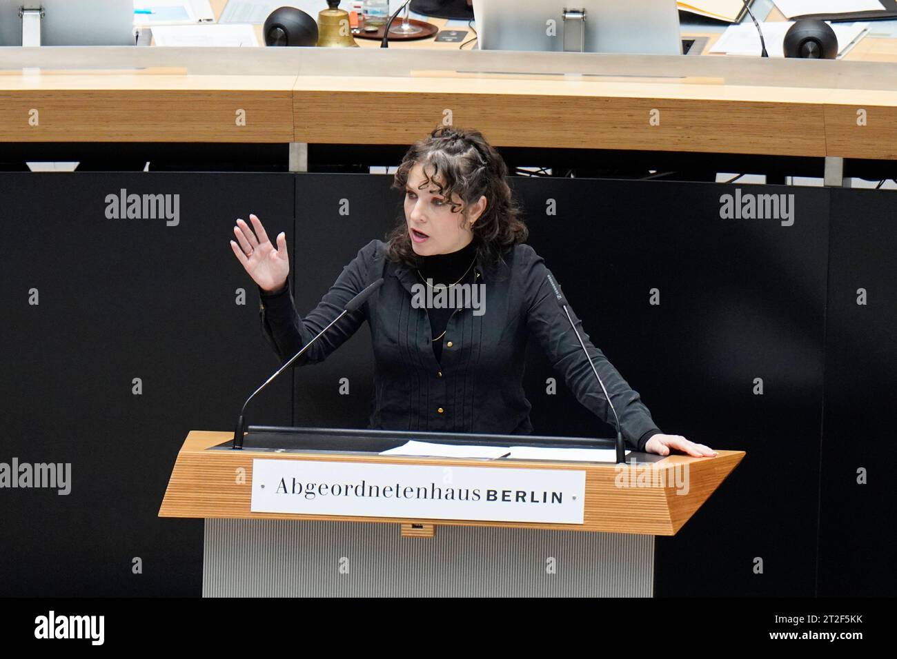 Anne helm hi-res stock photography and images - Alamy