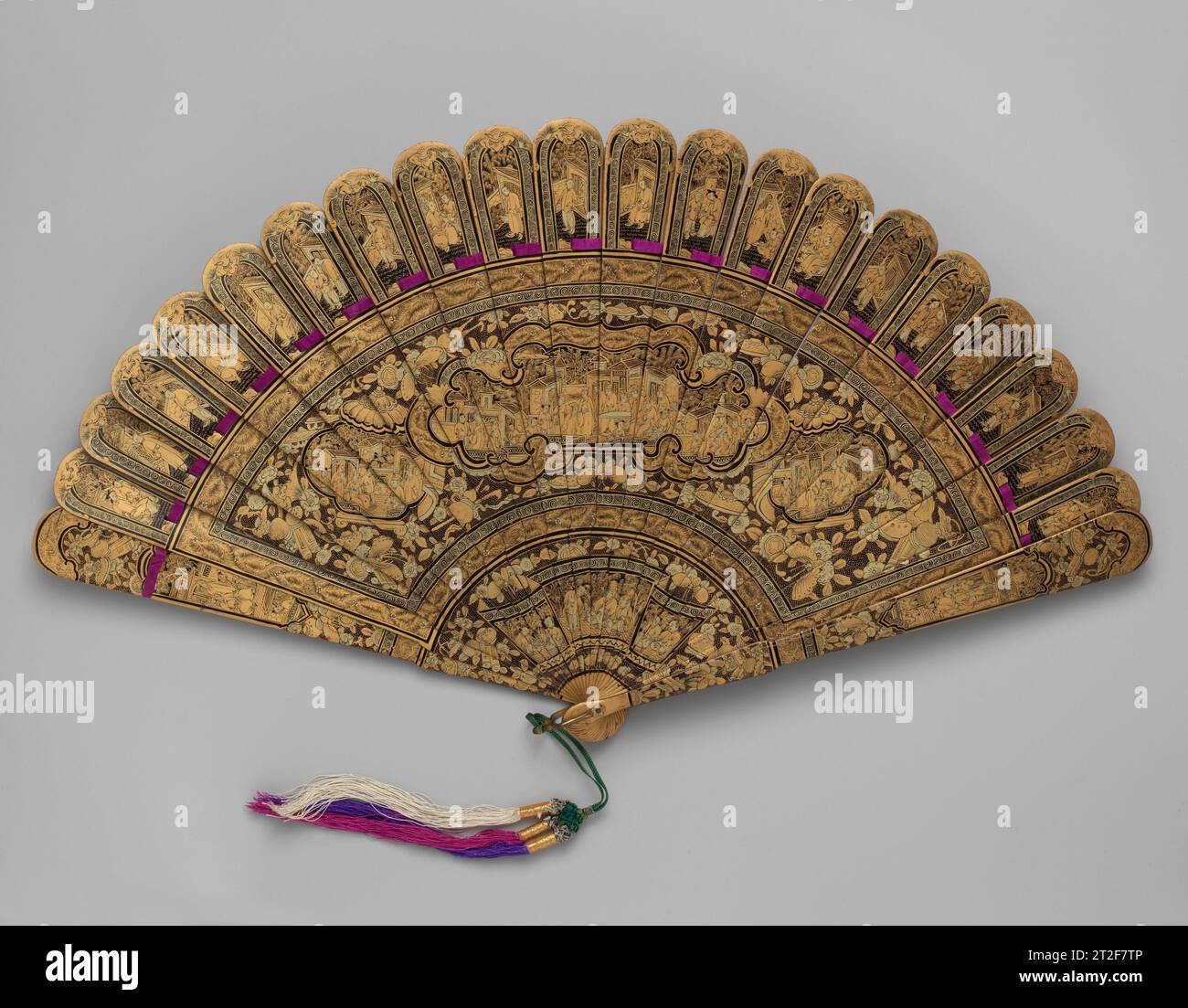 Brisé Fan, with Figures in Courtyard Gardens Chinese, for the European ...