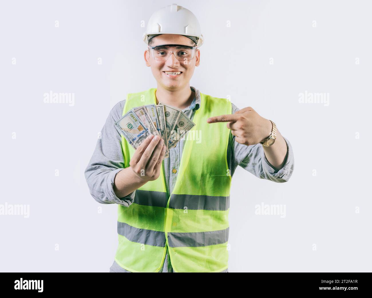 Worker invoice hi-res stock photography and images - Alamy