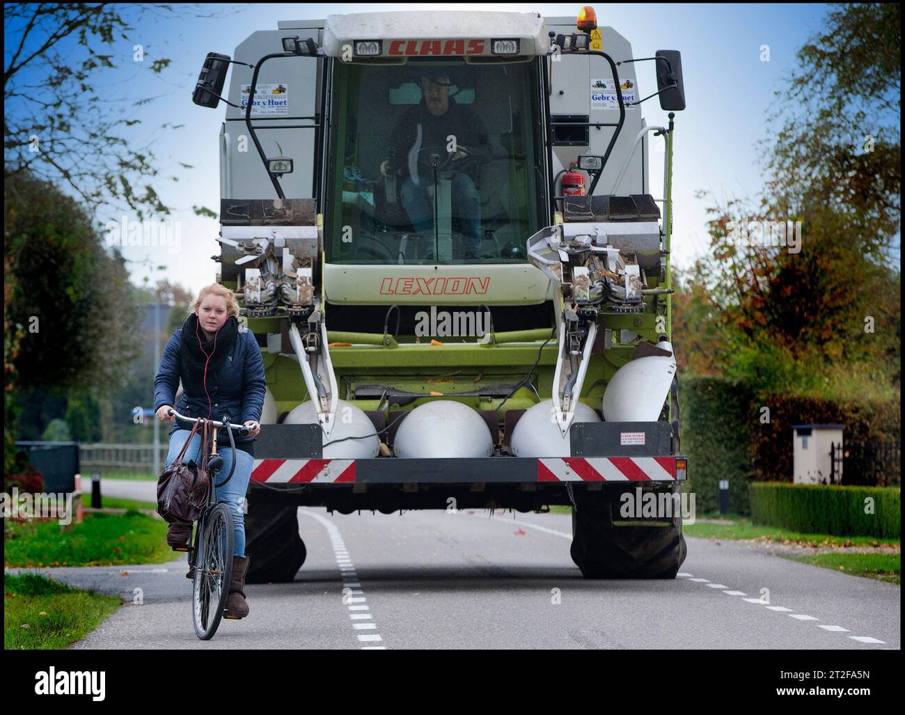 Large agricultural vehicles on the road can lead to dangerous ...