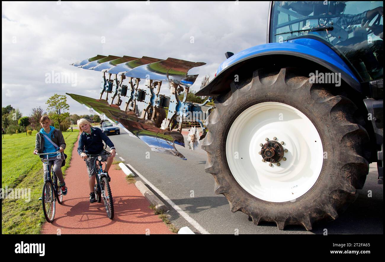 Dangerous situations hi-res stock photography and images - Alamy