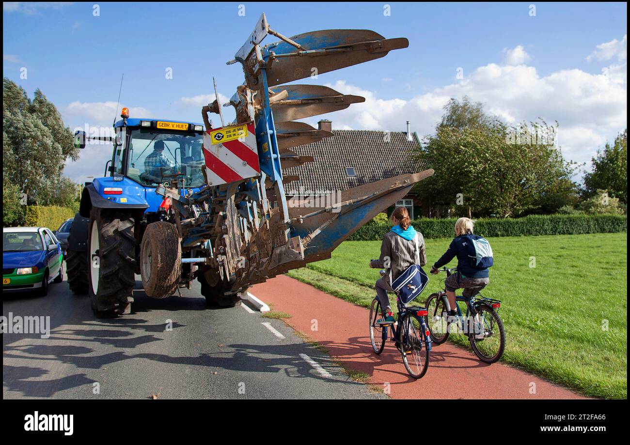 Dangerous situations hi-res stock photography and images - Alamy