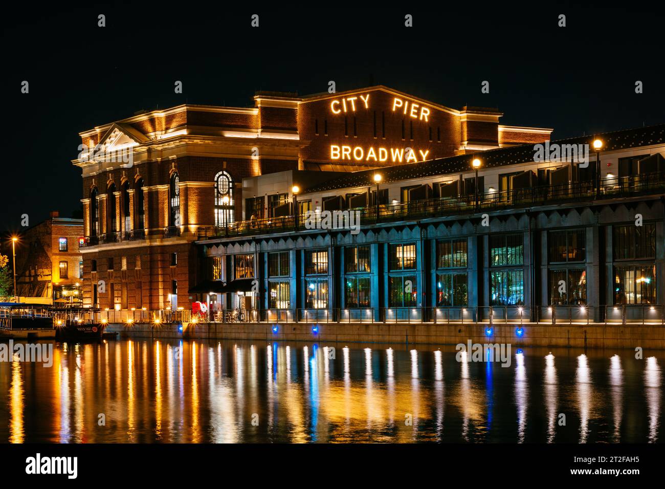 Broadway pier hi-res stock photography and images - Alamy