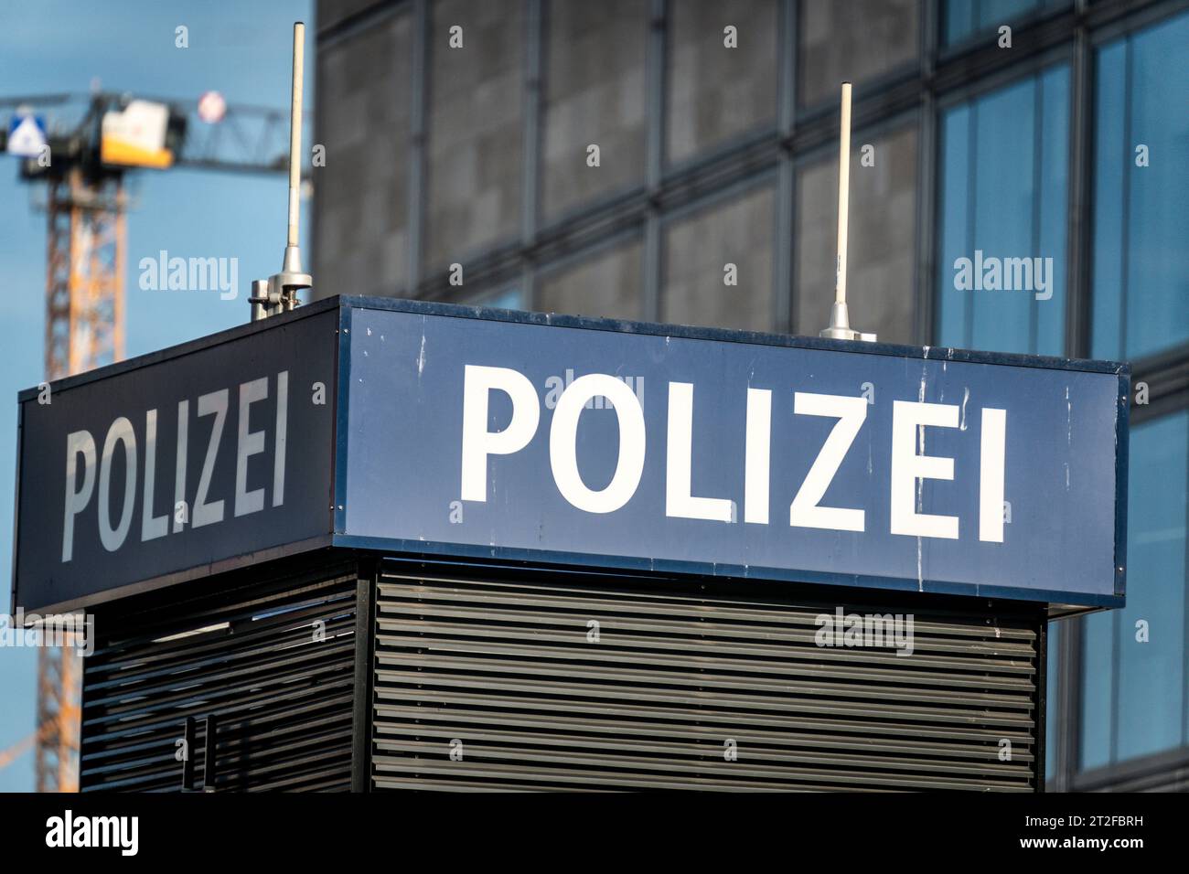Schild Polizei Wache am Alexanderplatz, Berlin-Mitte Stock Photo - Alamy