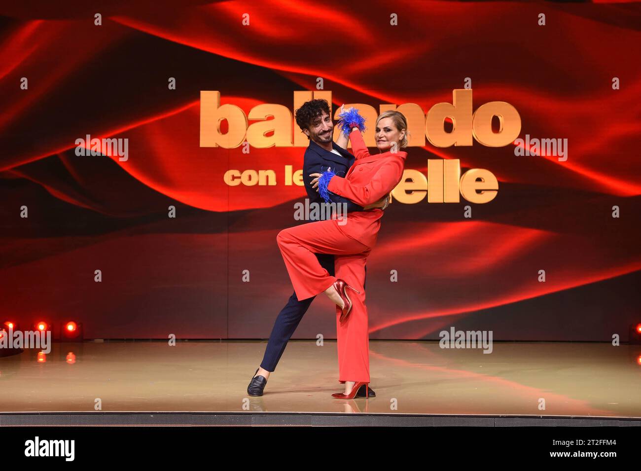 Photocall Dancing with the stars Samuel Peron , Simona Ventura during ...
