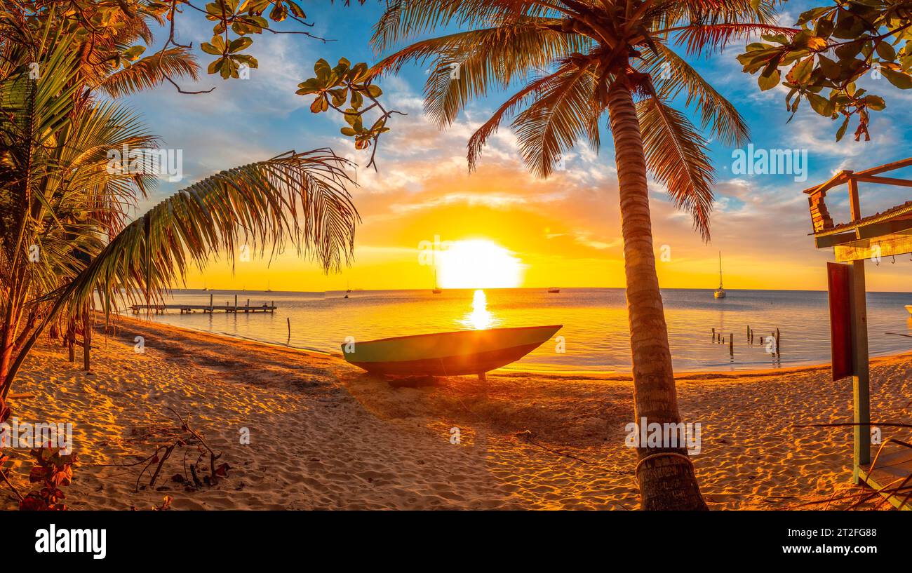 Panoramic at Sunset of West End Beach, Roatan Island. Honduras Stock ...