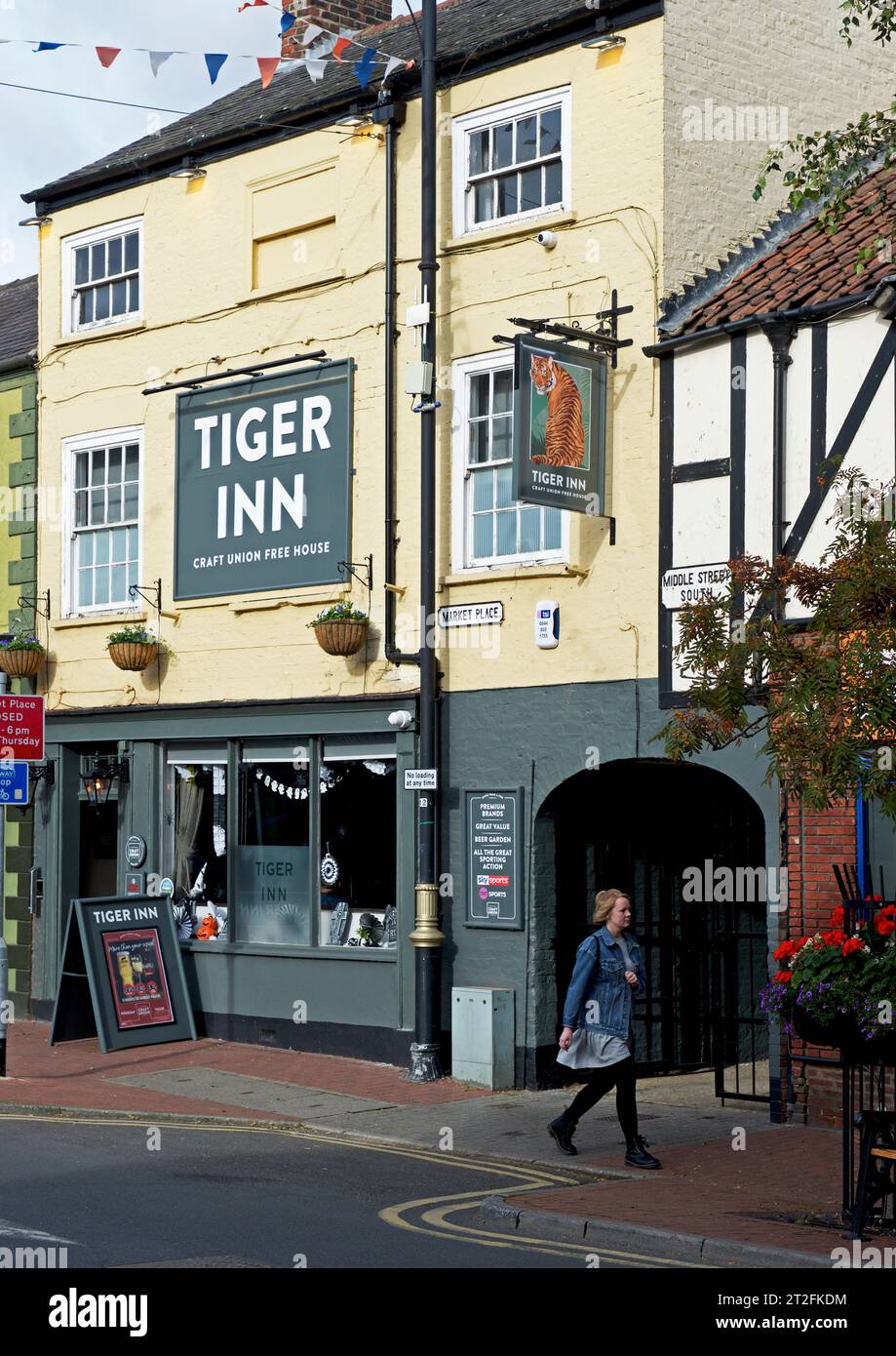 The tiger inn pub hi-res stock photography and images - Alamy