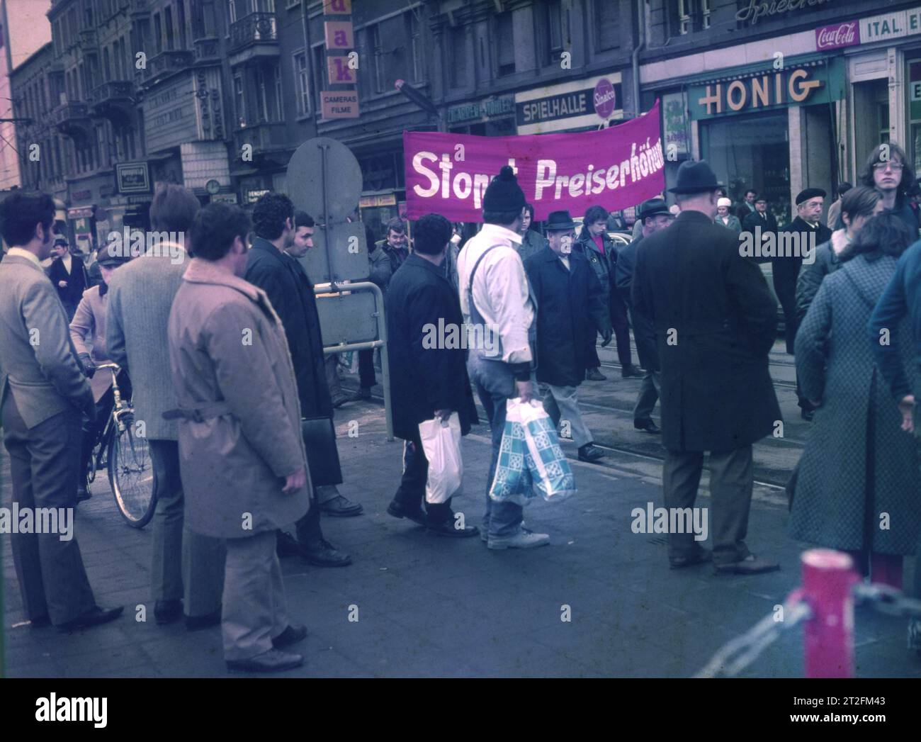 DEU, Germany: The historical colour photos from the times of the 1970s ...