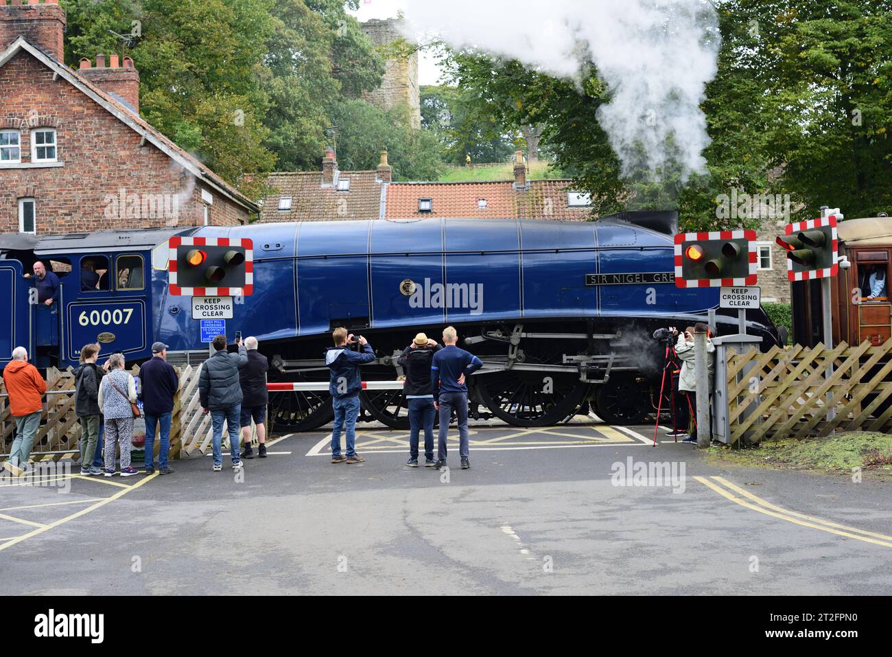 LNER Class A4 Pacific No 60007 Sir Nigel Gresley leaving Pickering ...