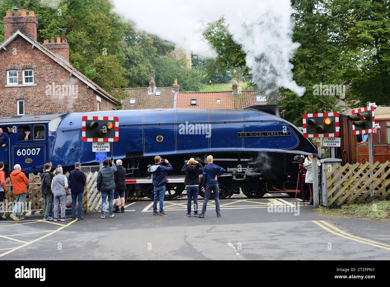 LNER Class A4 Pacific No 60007 Sir Nigel Gresley leaving Pickering ...
