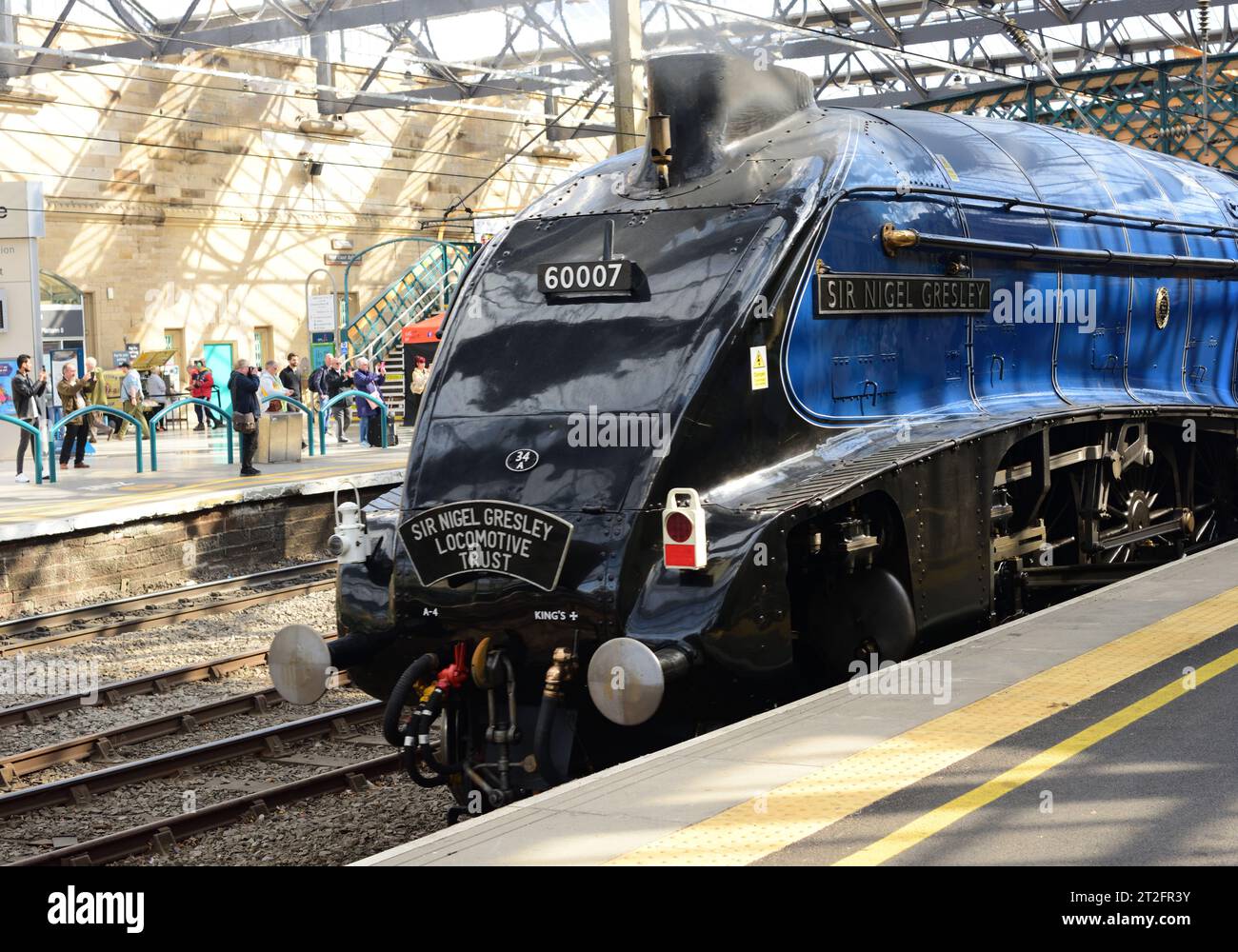 Class A4 Pacific No 60007 Sir Nigel Gresley at Carlisle Citadel station ...