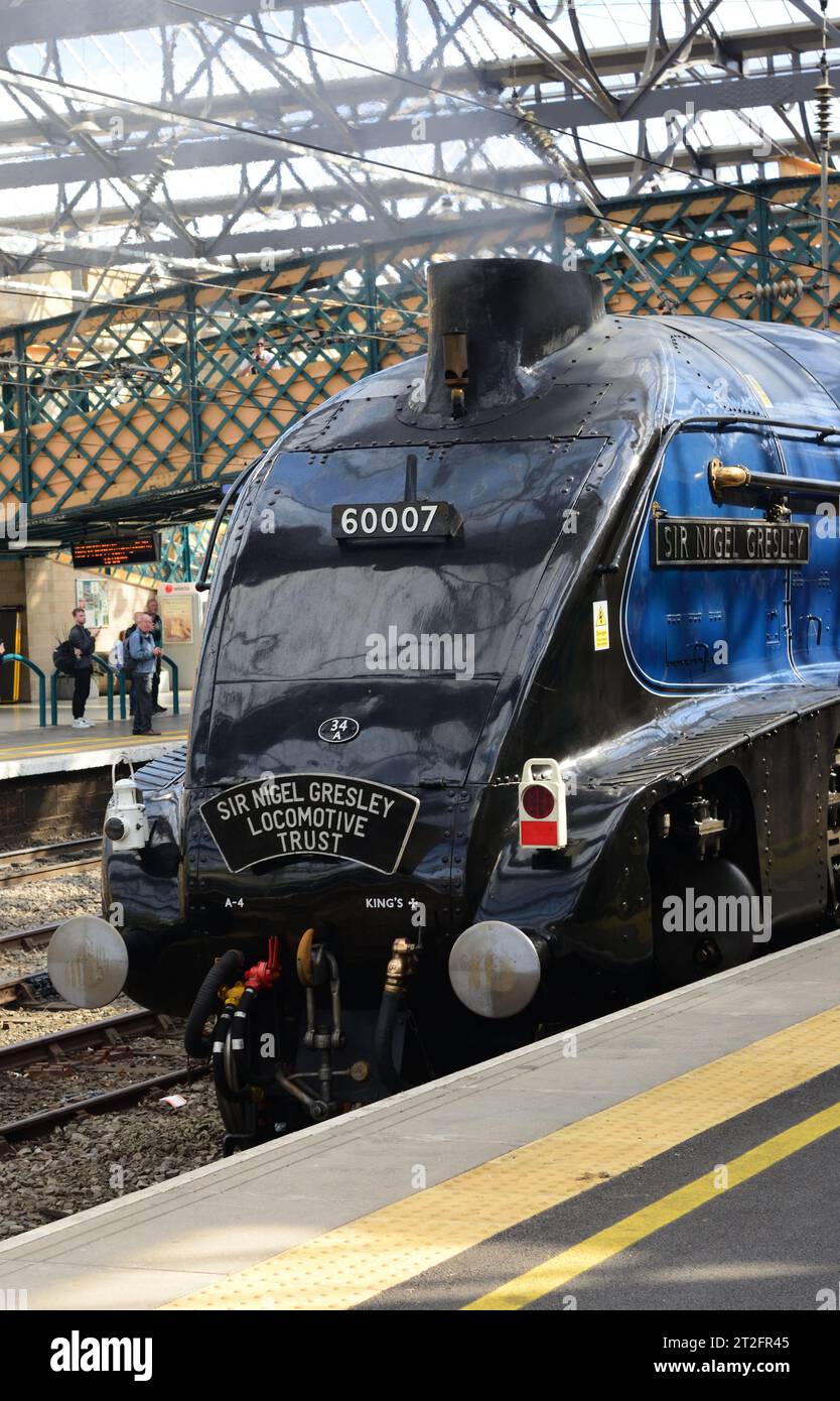Class A4 Pacific No 60007 Sir Nigel Gresley at Carlisle Citadel station ...