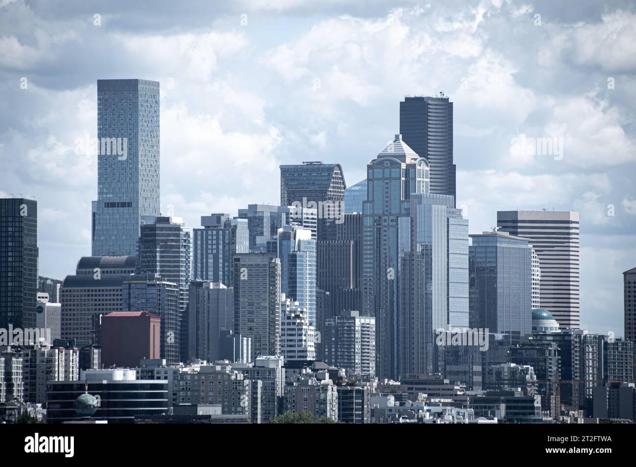 Cityscape of Seattle (Washington, USA).Downtown Seattle's most iconic ...