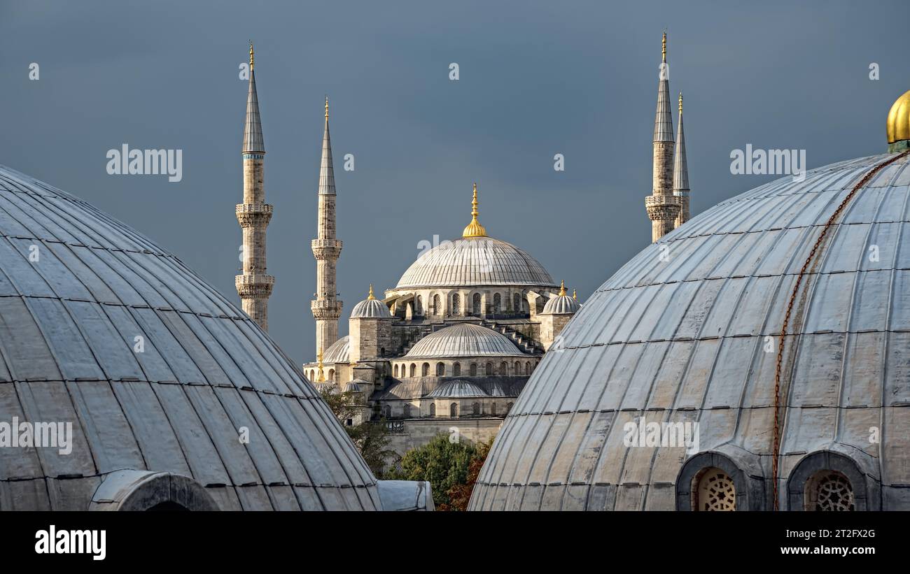 Domes and minarets of the Sultan Ahmet mosque in Istanbul, Turkey Stock ...