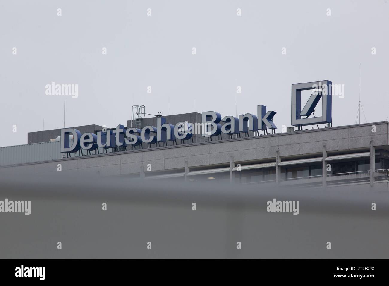 Berlin deutsche bank building hi-res stock photography and images - Alamy