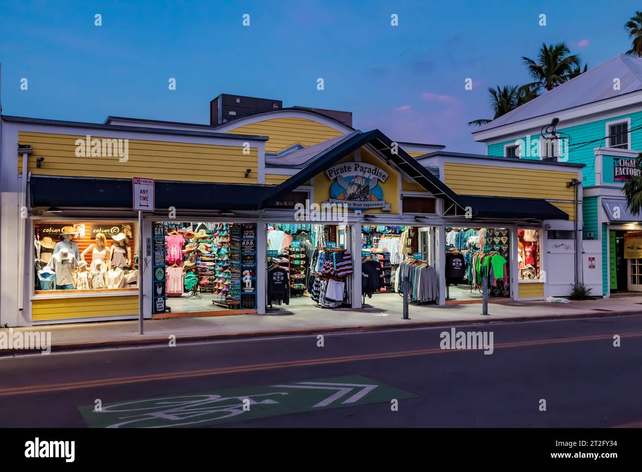 Old Town Key West: typical old town building illuminated at dusk Stock ...